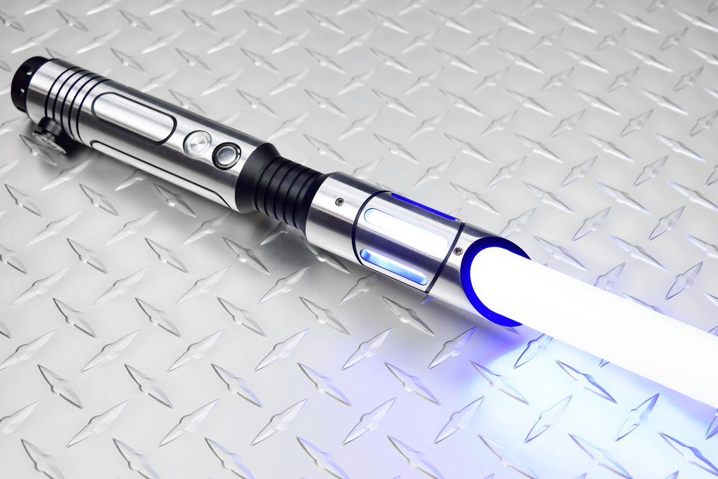 セイバーフォージ『イーオン』｜カスタムライトセーバー通販